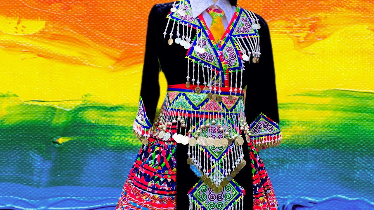 Hmong Clothes Qwj (Snail Design) Zoo Nkauj | Nthiaj Teb Cua Mùag Iab ...