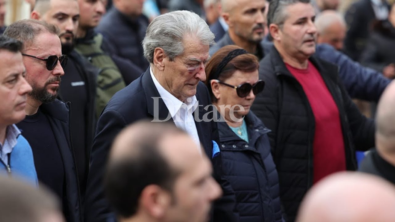 Rudina Xhunga: Trishtimi i zonjës Liri Berisha! - YouTube