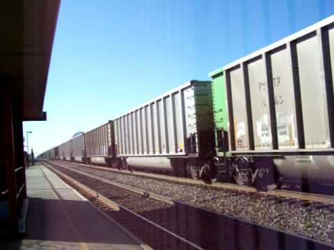 BNSF 5694 East meets Metra 403 west - Brookfield, IL - YouTube
