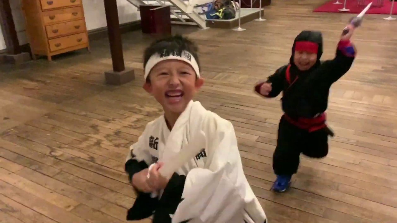 Cute boys from Hong Kong become samurai and ninja on a trip to Hokkaido ...