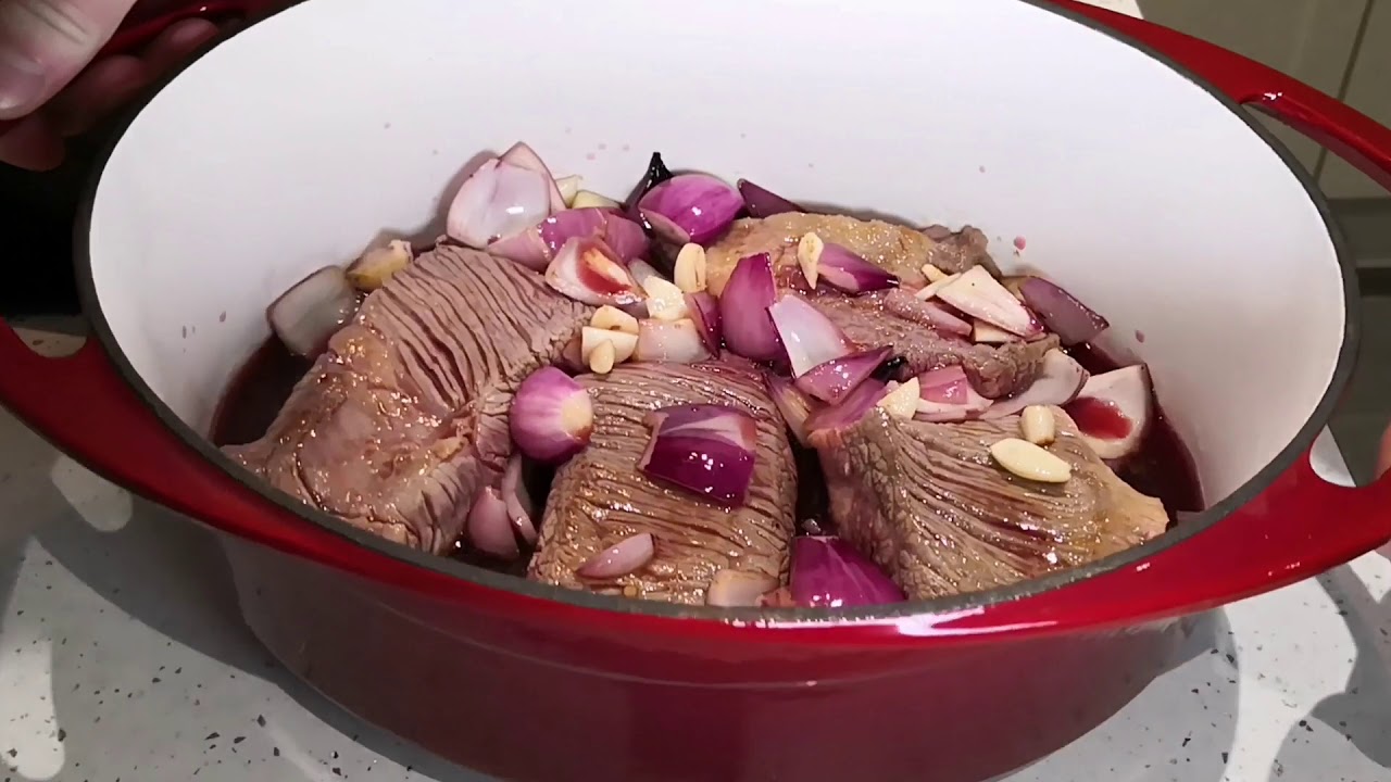 Sos cu carne de vita pentru paste - YouTube