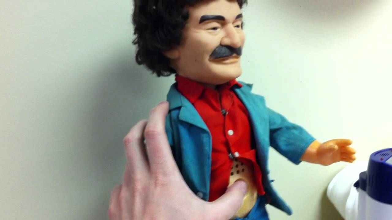 Creepy Spanish Burt Reynolds Doll - YouTube
