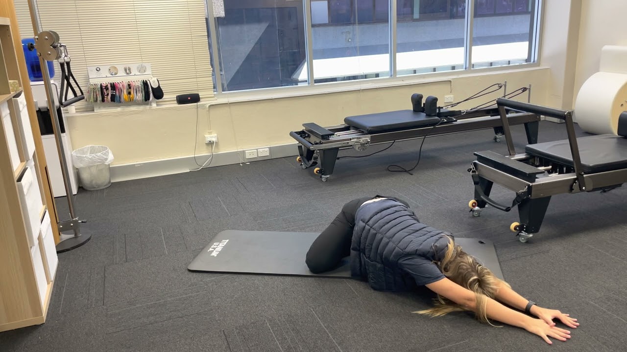 Standing Quadratus Lumborum Stretch