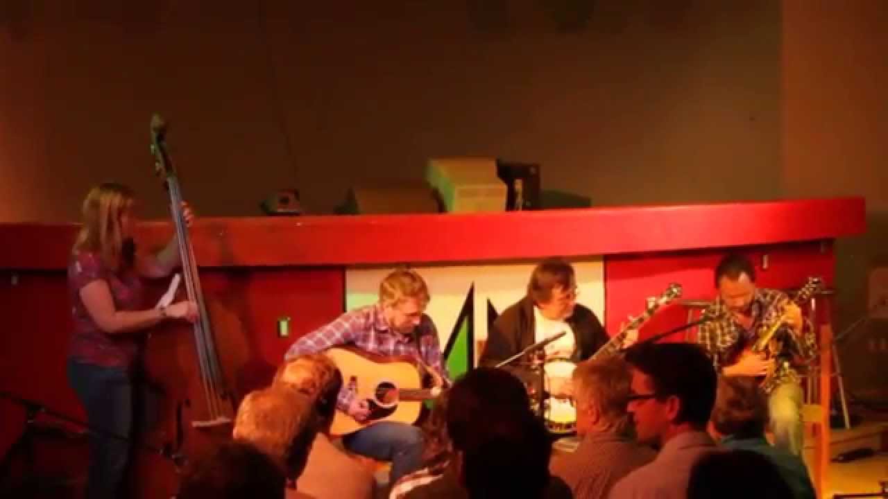 "Lindelbrunn Suite" bei Adiaha´s Bluegrass-Camp im Oktober 2014 - YouTube