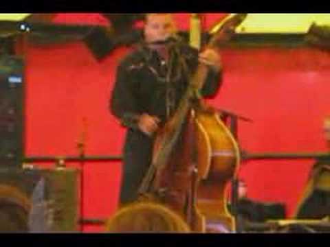 Dodge Brothers (Mark Kermode) Wine Spodeeodee at Larmer Tree - YouTube