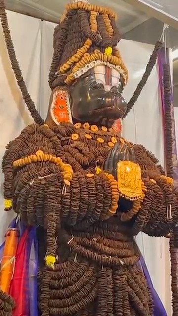 Sri Baktha Hanuman blessings in Grand Vada Mala Alankaram #templesinusa ...