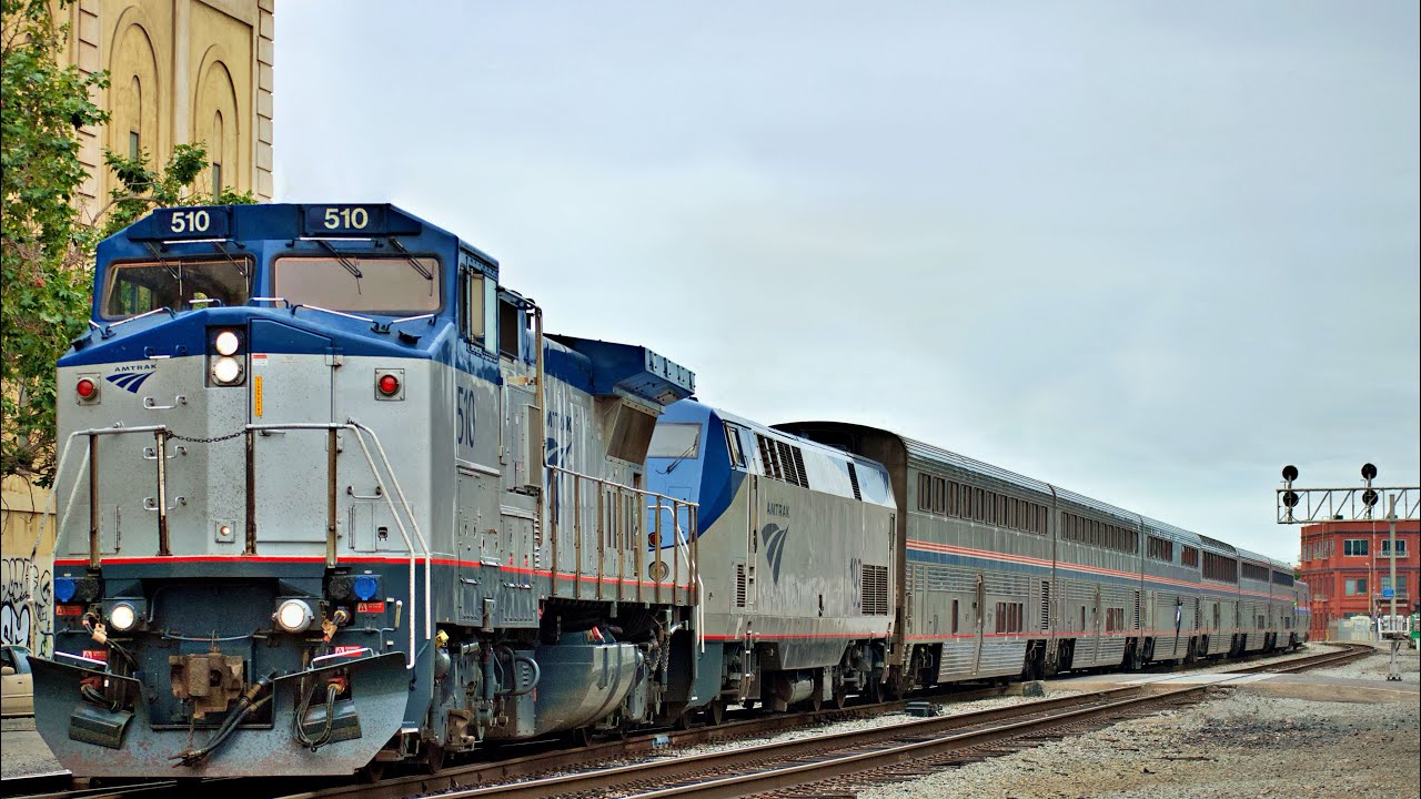𝟜𝕂 𝟞𝟘 Amtrak Dash-8 Leader on the Coast Starlight - YouTube