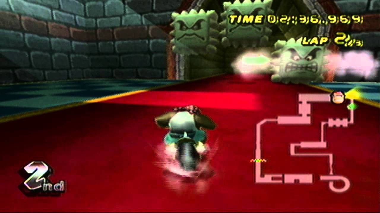 Mario Kart Wii: Mr. Bean using his "invisibean" hack - YouTube