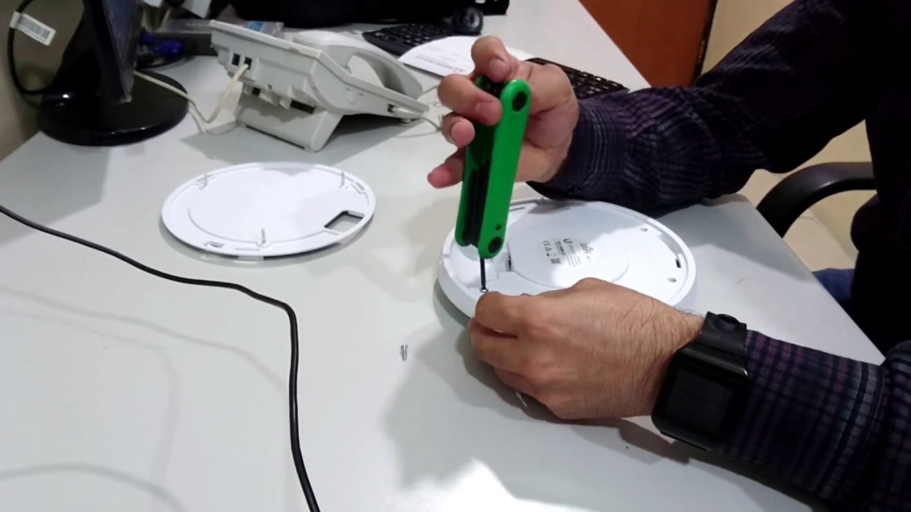 Unifi AP LR Disassembly - YouTube