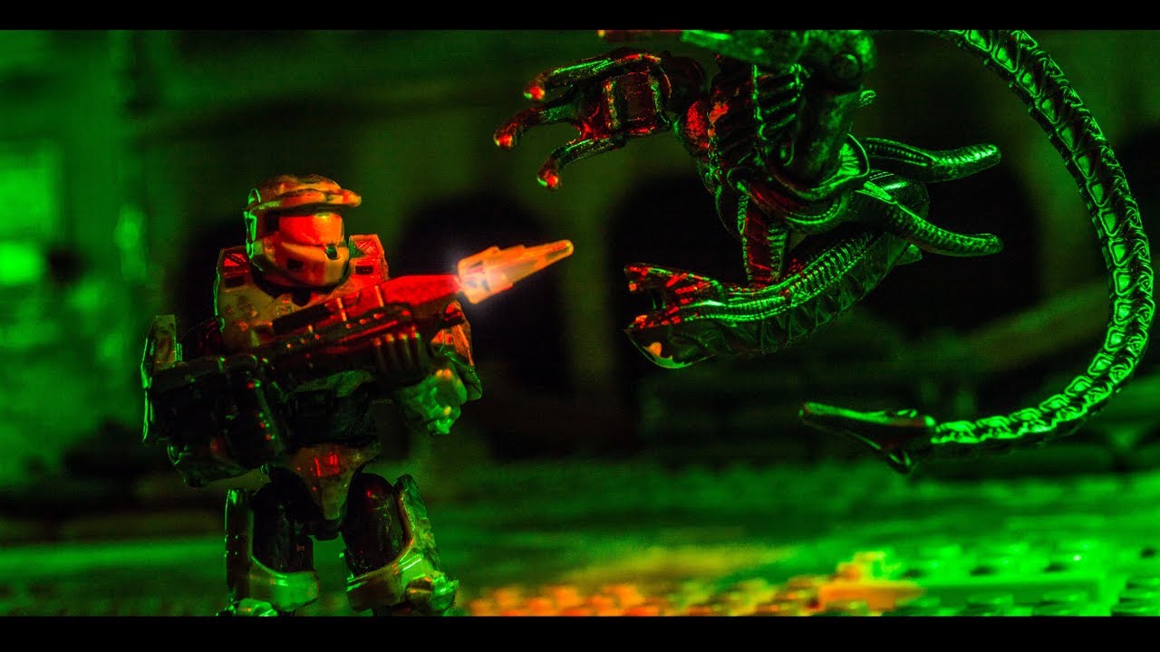 Master Chief vs Alien | Mega Construx | Stop Motion - YouTube