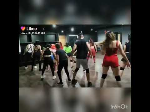Thriller en clases de Twerking