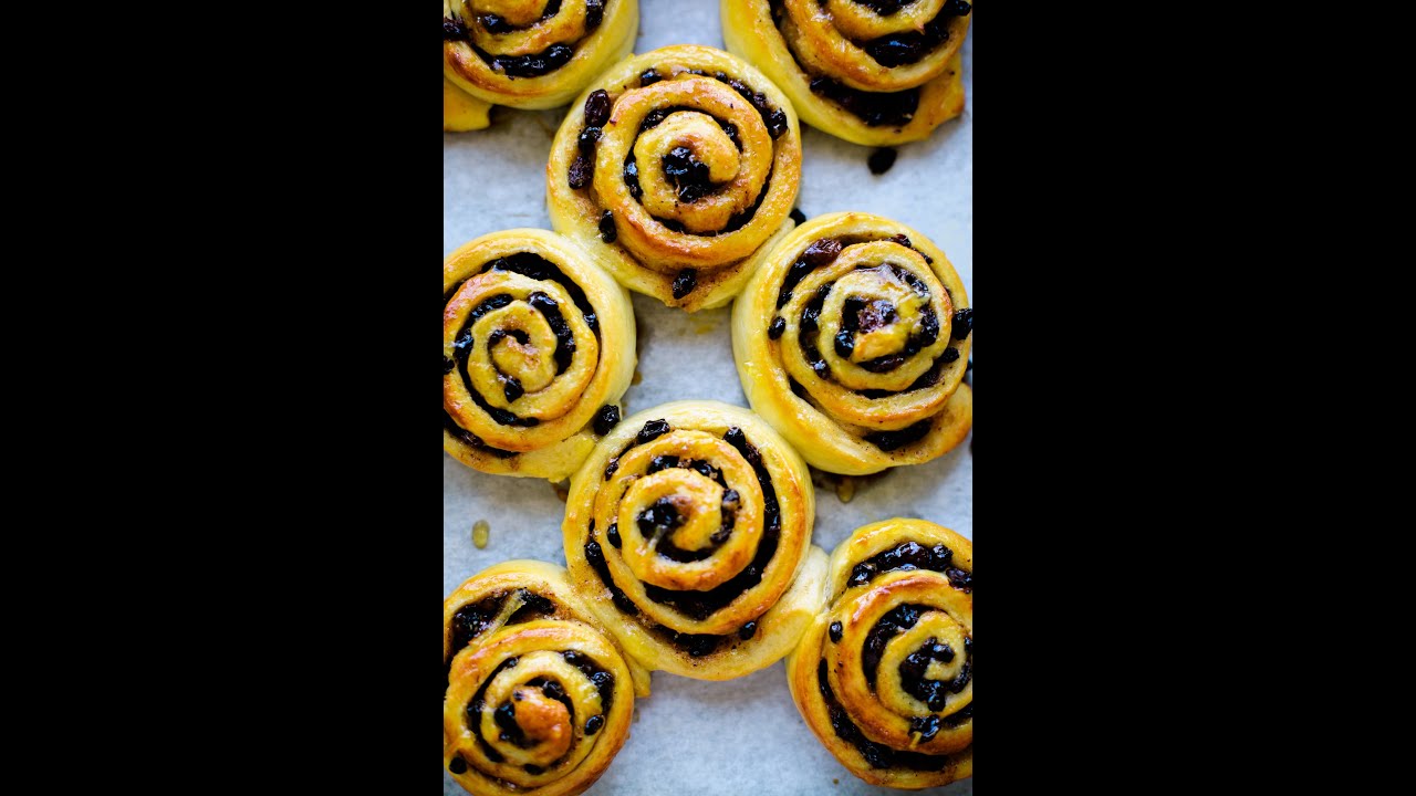 Shaping and filling Chelsea buns - YouTube