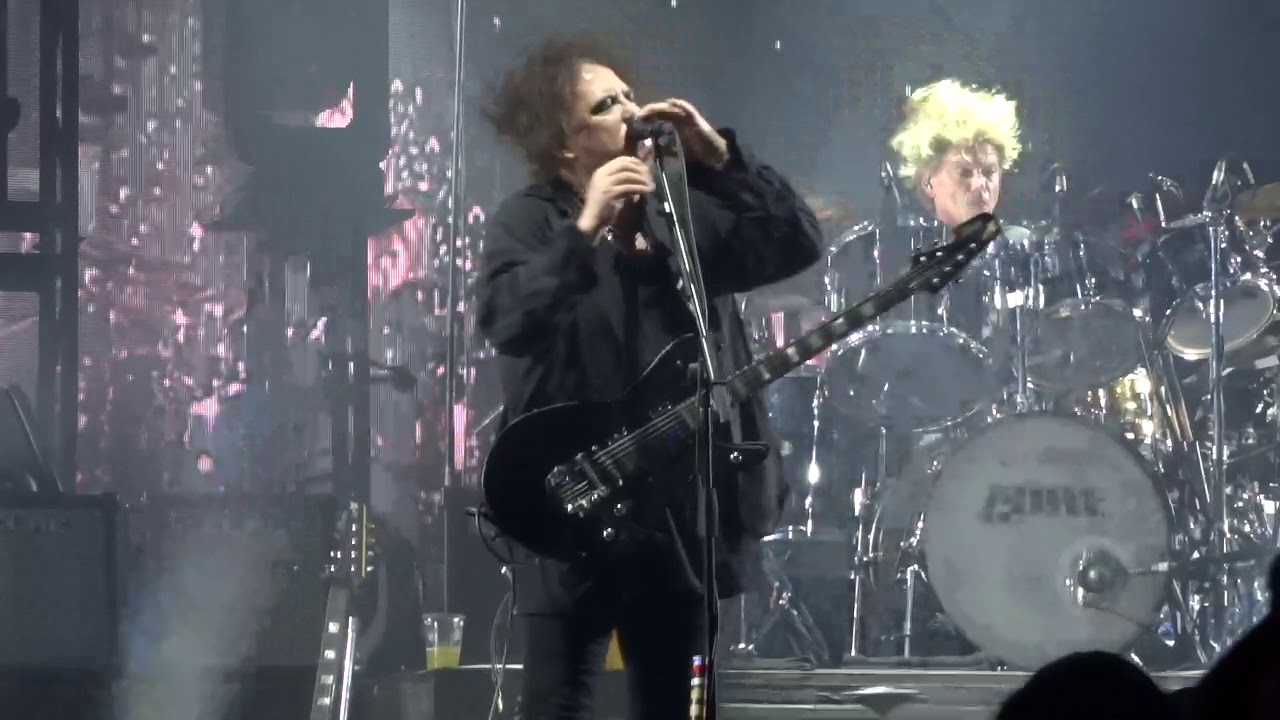 The Cure | Burn | live Pasadena Daydream, August 31, 2019 - YouTube