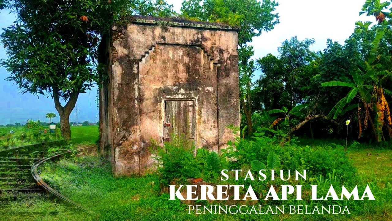 stasiun kereta api lama peninggalan belanda di jombang jawatimur - YouTube