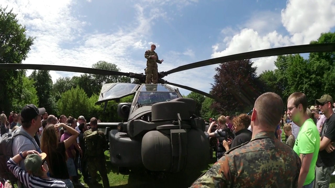 US Army Apache landed in German Town - YouTube
