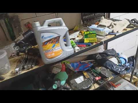 Моторное масло Газпром синтетика 5/40 сравнение с Лукойл полусинтетика ...