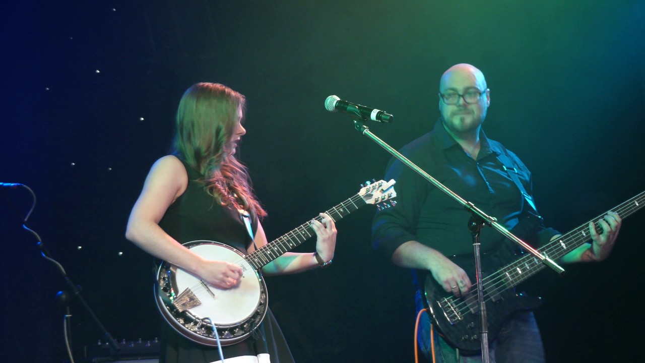Emma Swindells - Dancing On My Own (Best of British Songwriter Night ...