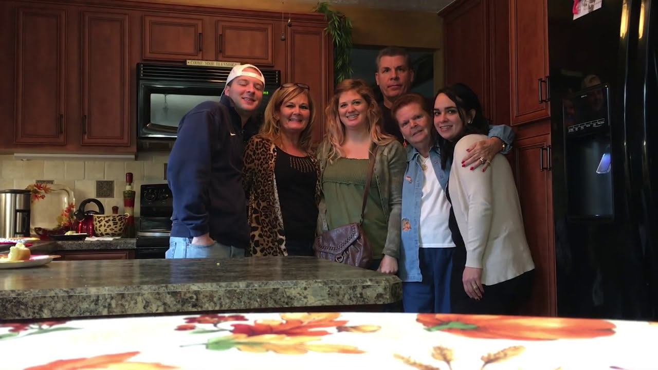 Surprise pregnancy announcement! Funny and amazing family reaction ...