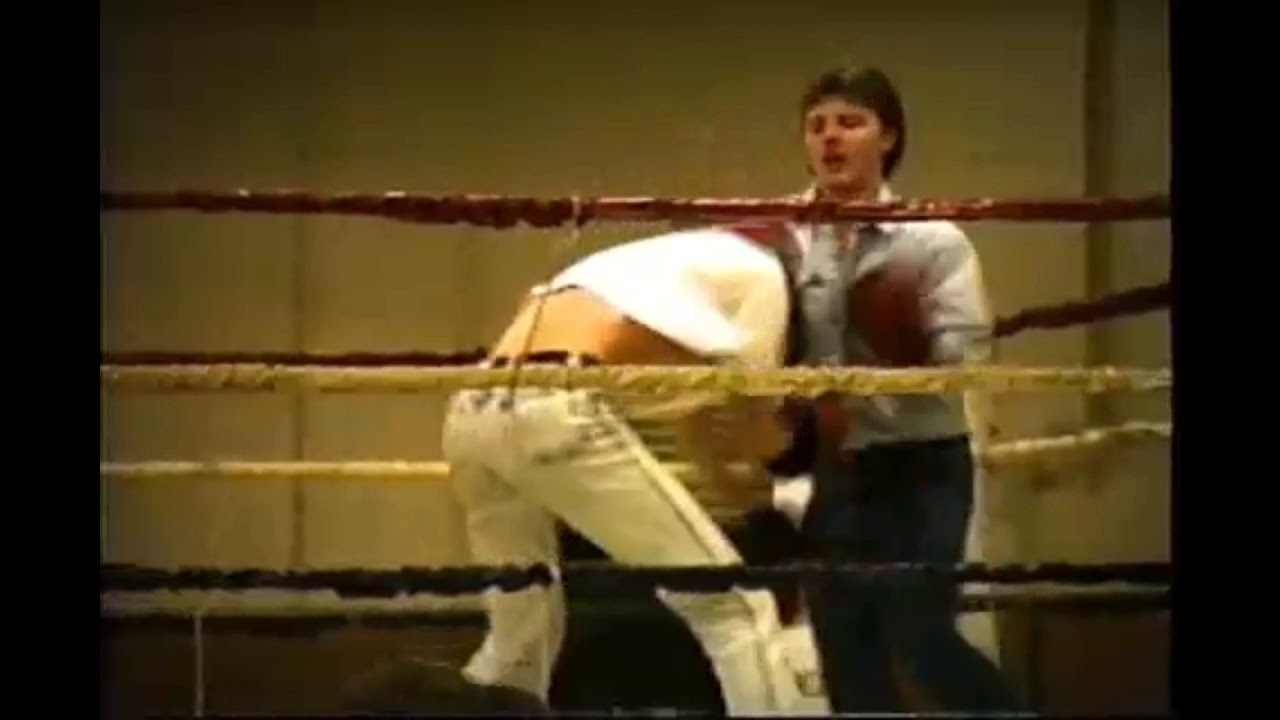 Funny Boxing Fight Between Fans Two Guys Toughman Kickboxing Contest NC ...