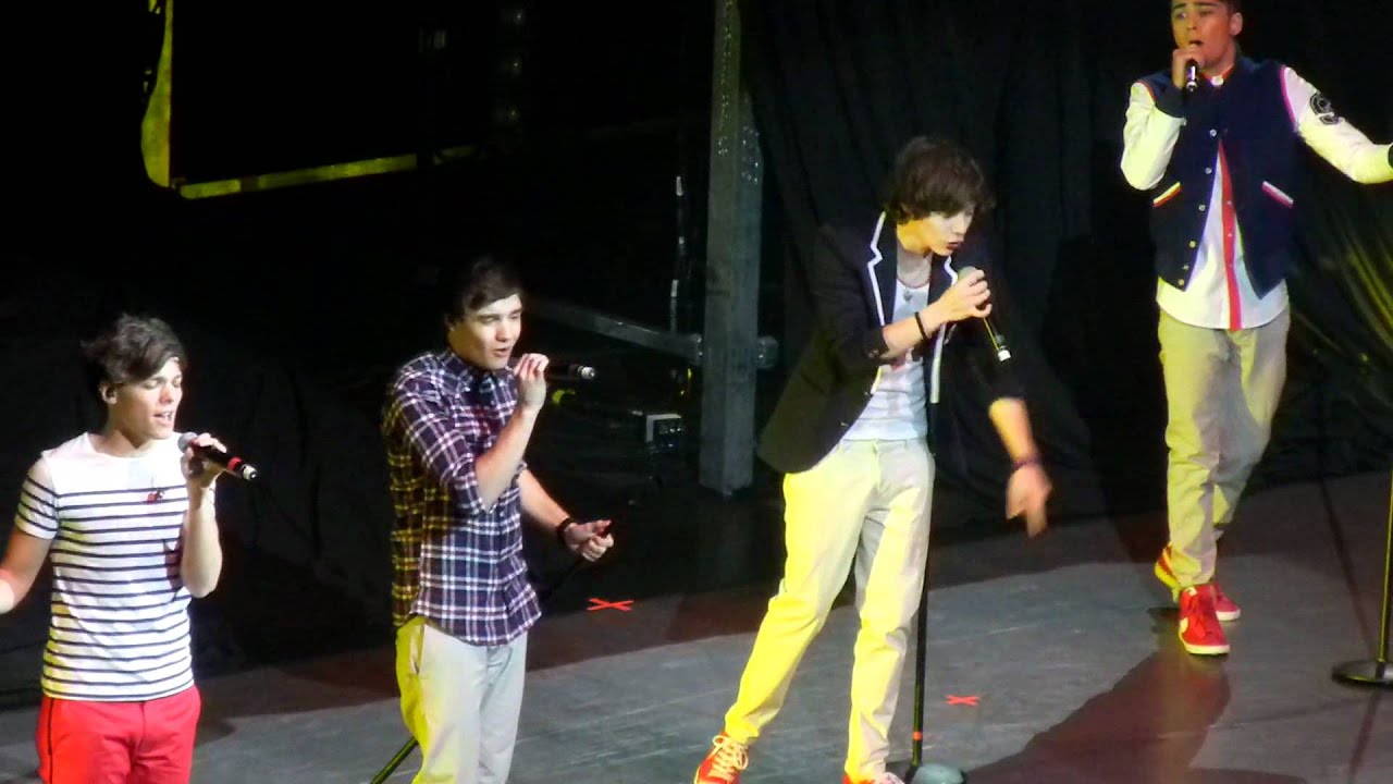 One Direction - "Use Somebody (Cover)" - YouTube