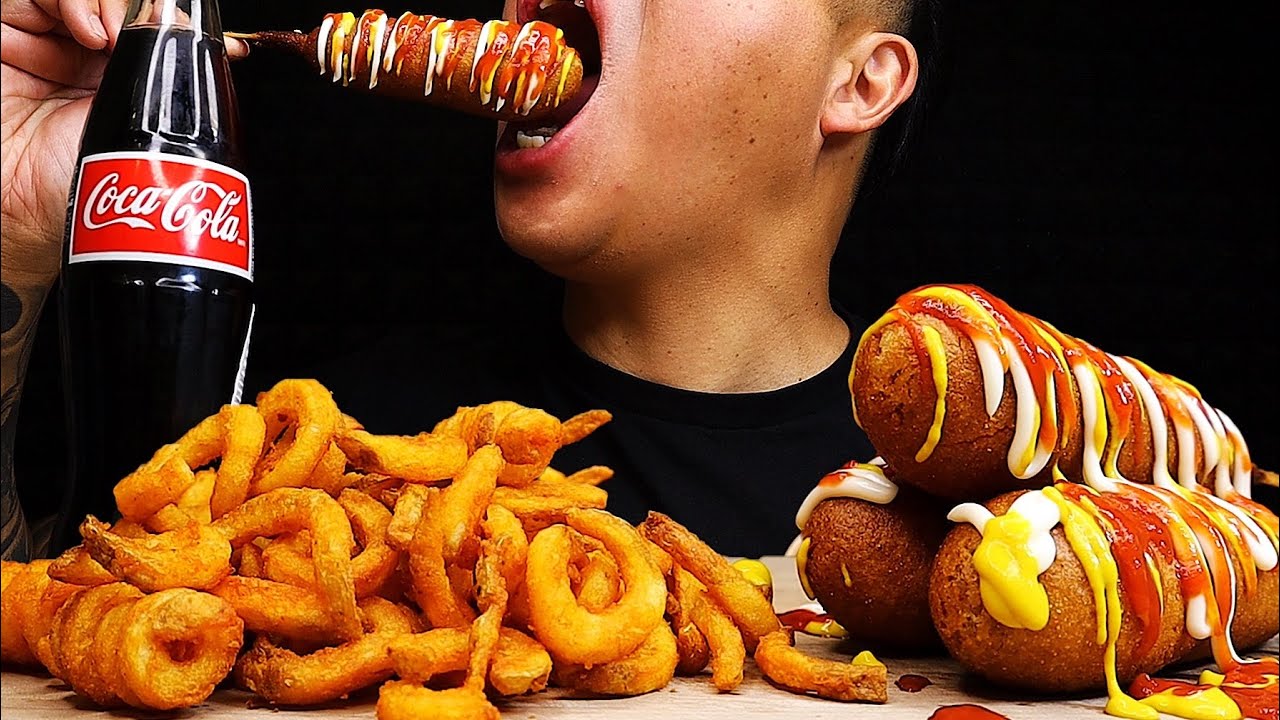 CORN DOGS & CURLY FRIES ASMR - YouTube
