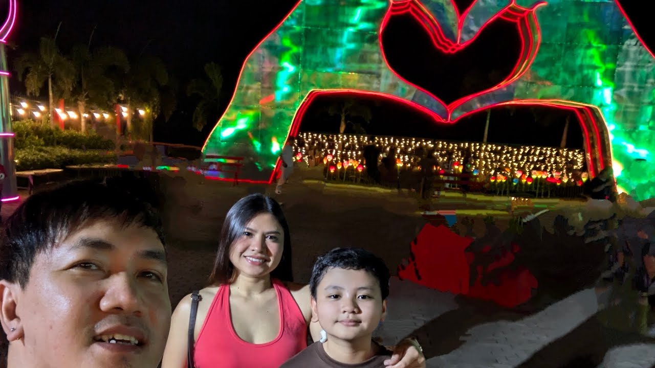 TAGUIG CHRISTMAS BY THE LAKE | TLC PARK | 2024 - YouTube