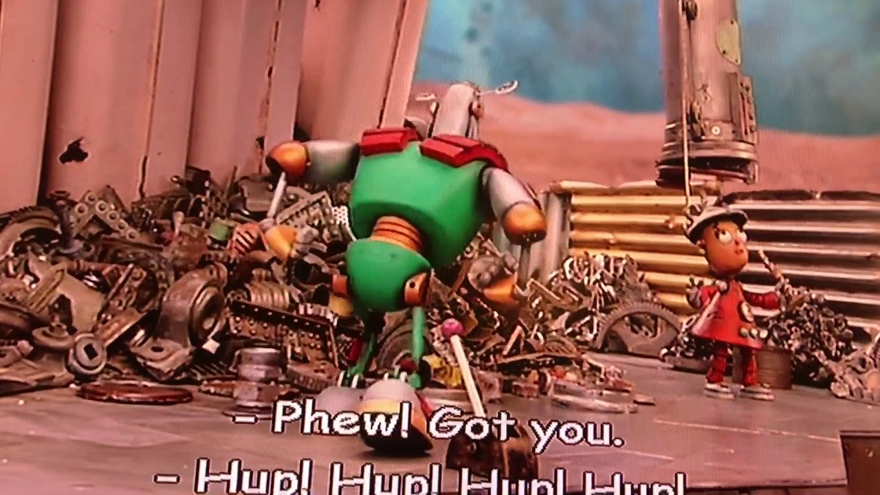 Little robots sporty saves rusty - YouTube