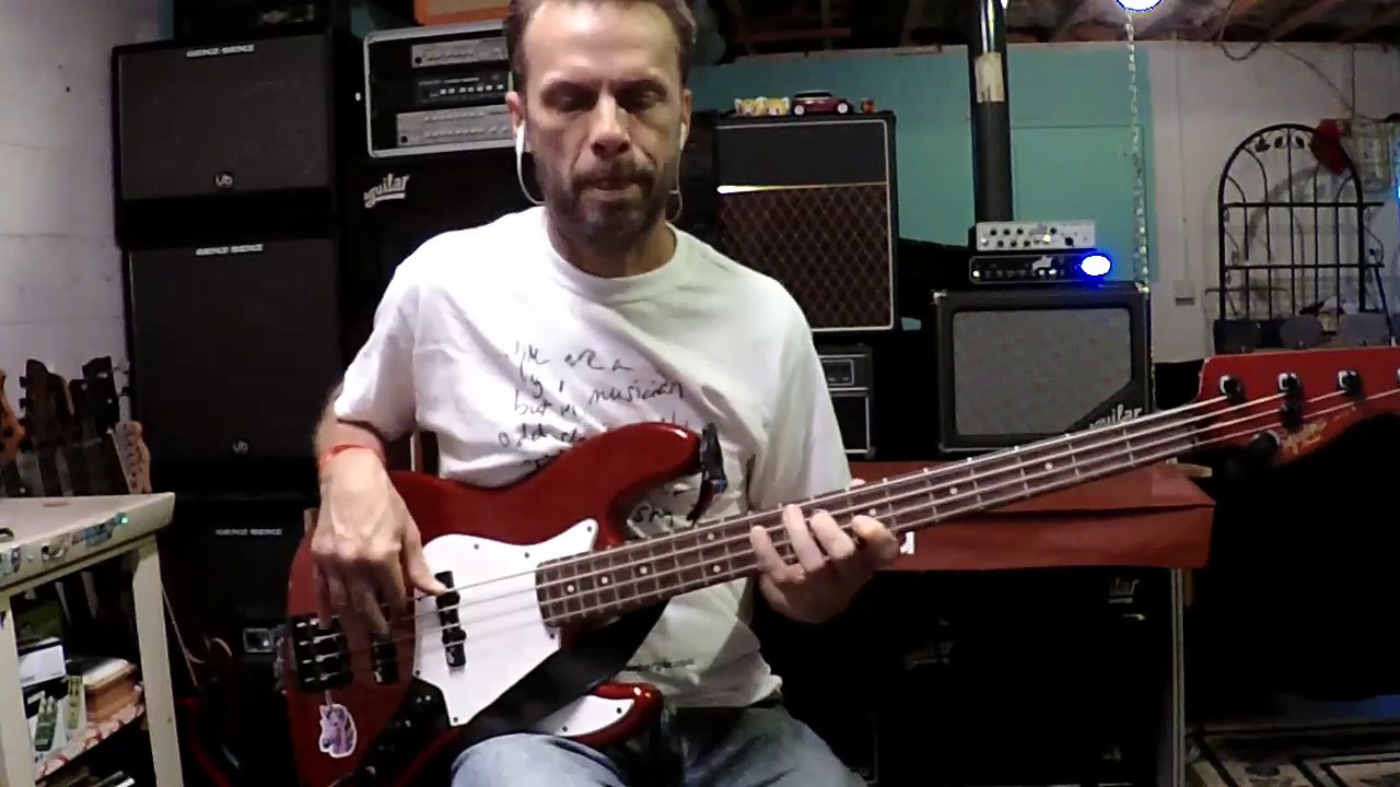 Undertow - Dan Auerbach (Dave Roe) bass cover - YouTube