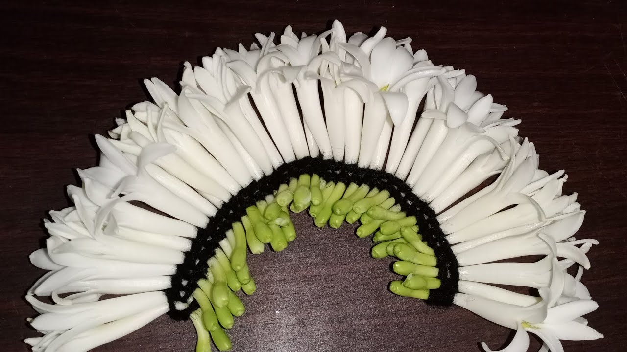 DIY / How to Tie Lilli Flower Garland for Beginners / Lilly Flower ...