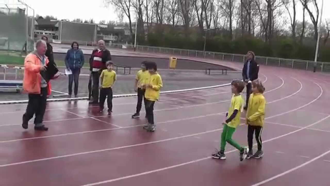 Pupillen 40m Sprint Series Haag Atletiek Testwedstrijd 06-04-2014 - YouTube