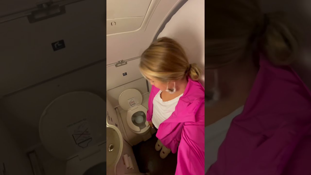Worlds smallest plane bathroom!!!! - YouTube
