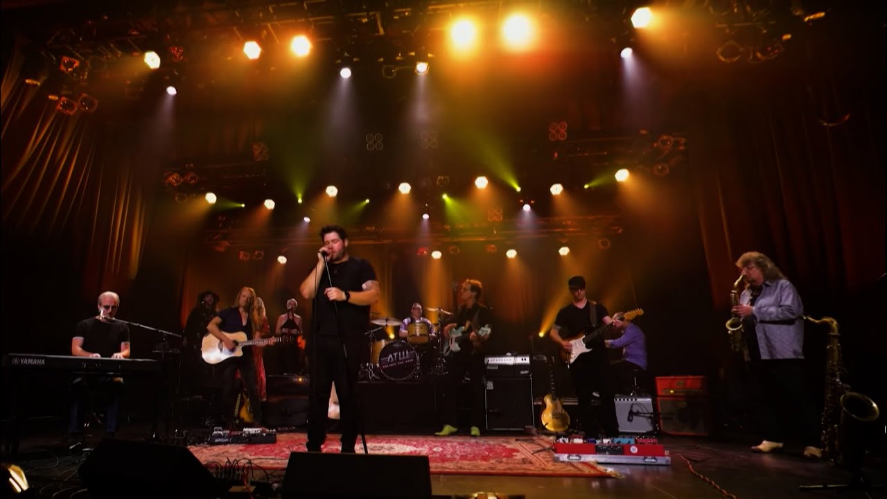 Ultimate Bob Seger show comes to Gravenhurst - YouTube