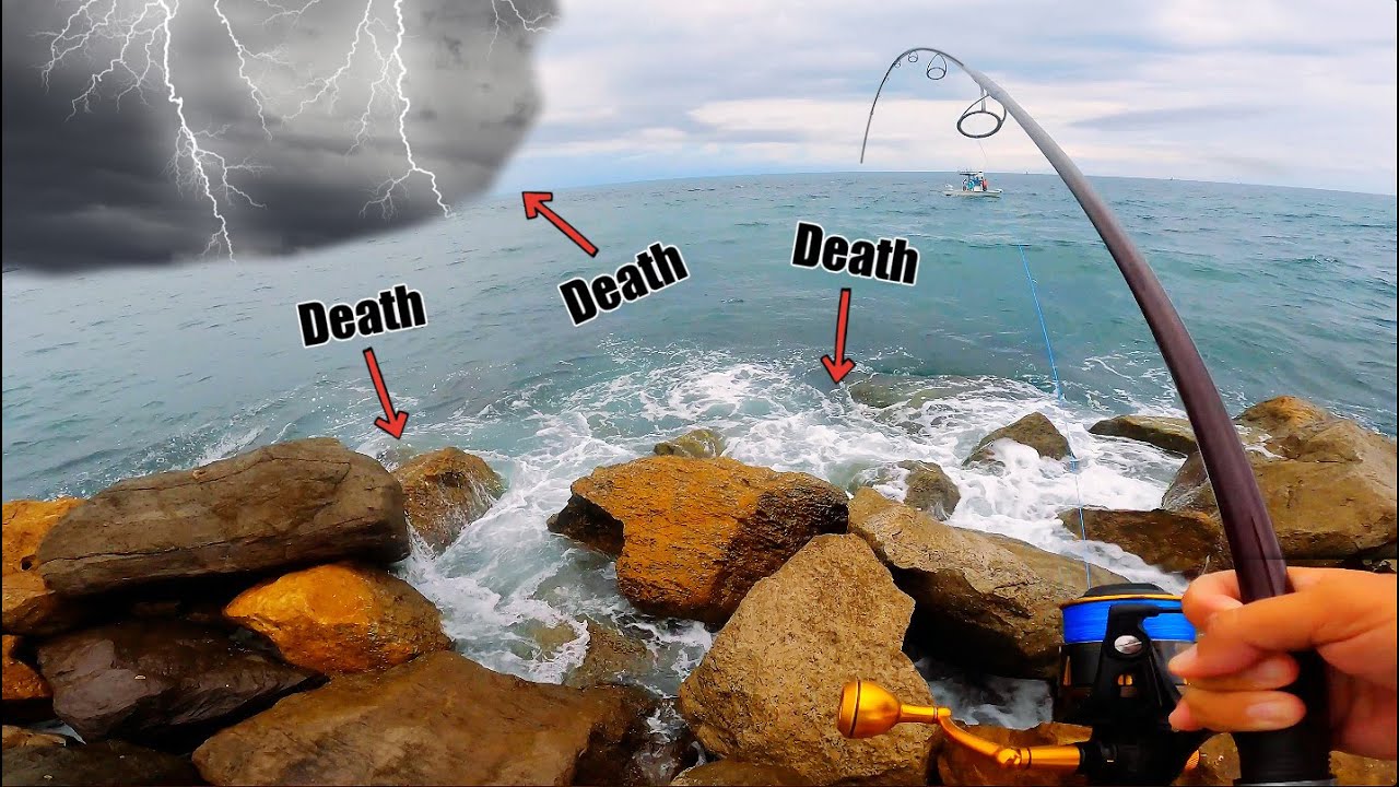 MOST EXTREME Gulf Jetty Fishing Action! Trying Not to DIE!! *SCARED ...