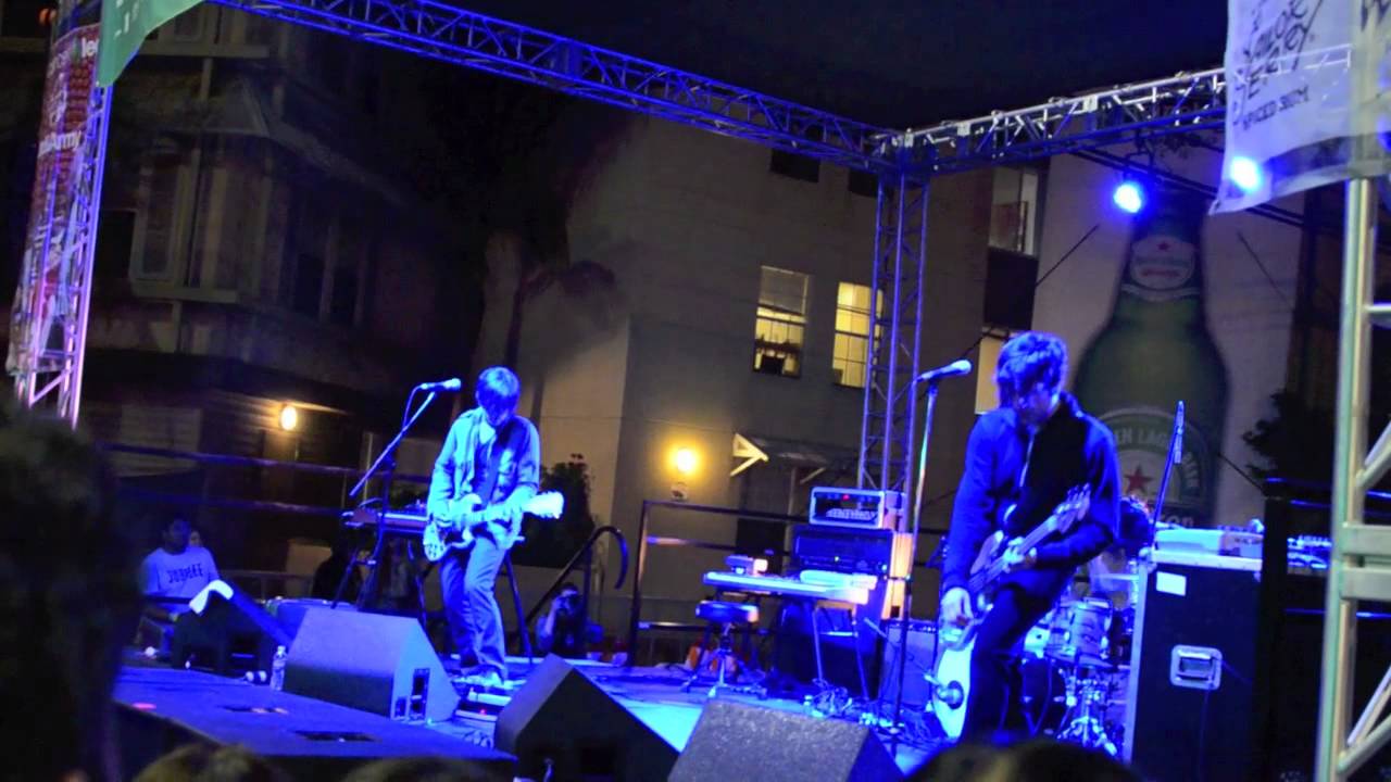 Autolux Encore - Headless Sky At Silverlake Jubilee - YouTube