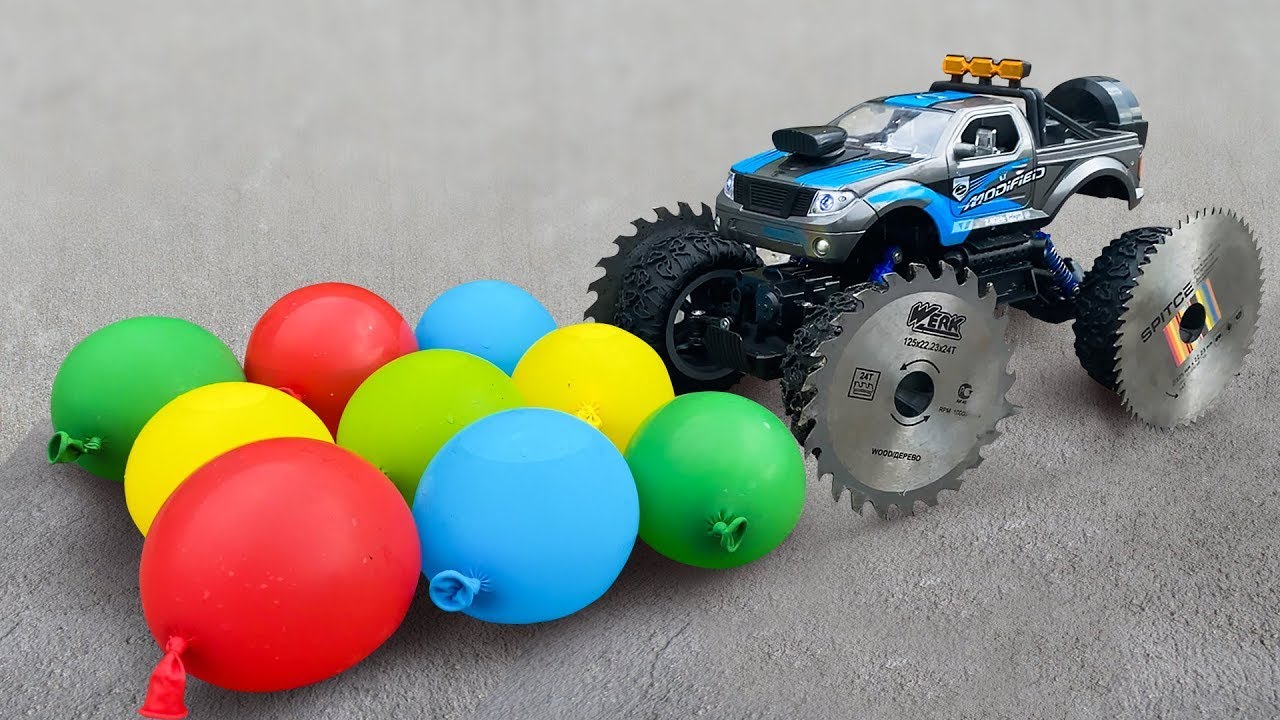 Experiment: RC car vs water balloons + bonus (scared the cat) - YouTube