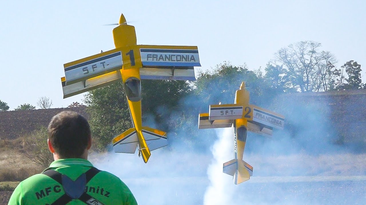 FANTASTIC RC MODEL AIRPLANE FORMATION FLIGHT!! / Modellflugtage 2016 ...