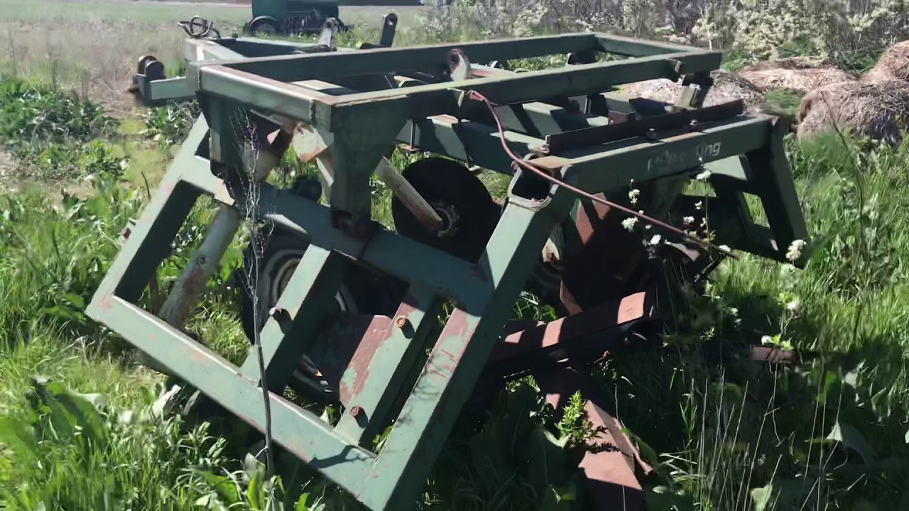 Flex King Stubble Mulch Plow - YouTube