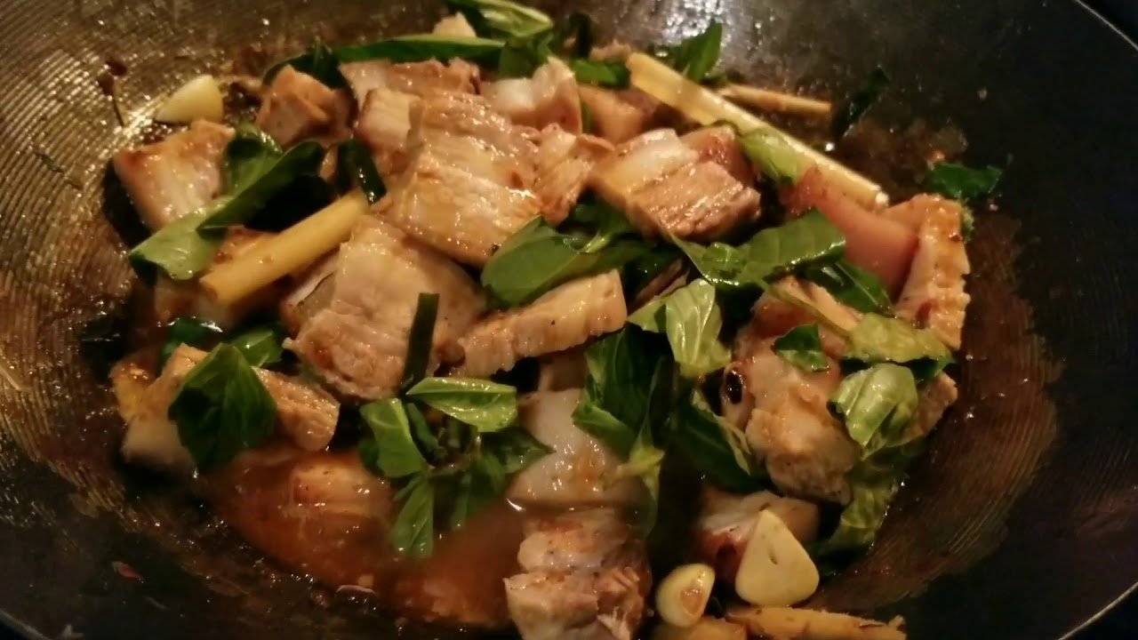 Hmong Chef - Danger Pork Belly Stir Fry - YouTube