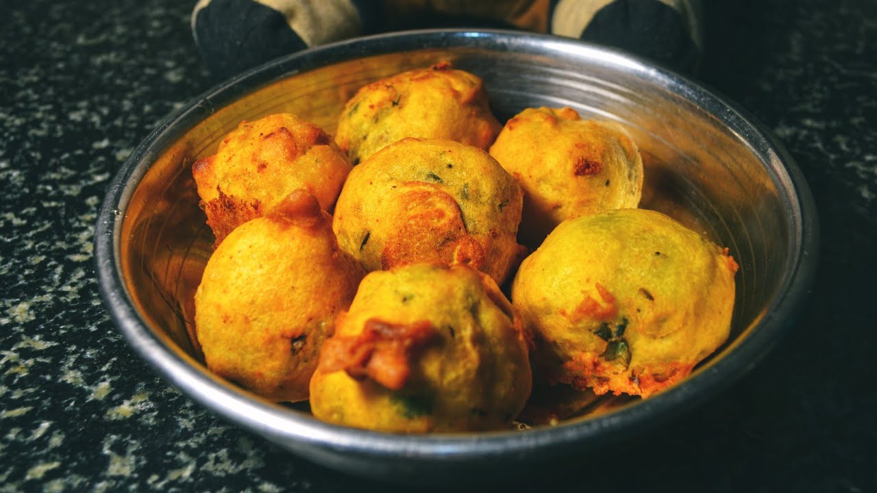 Aloo Bonda | Batate Bonda | Batate Ambade | Mangalore Special - YouTube