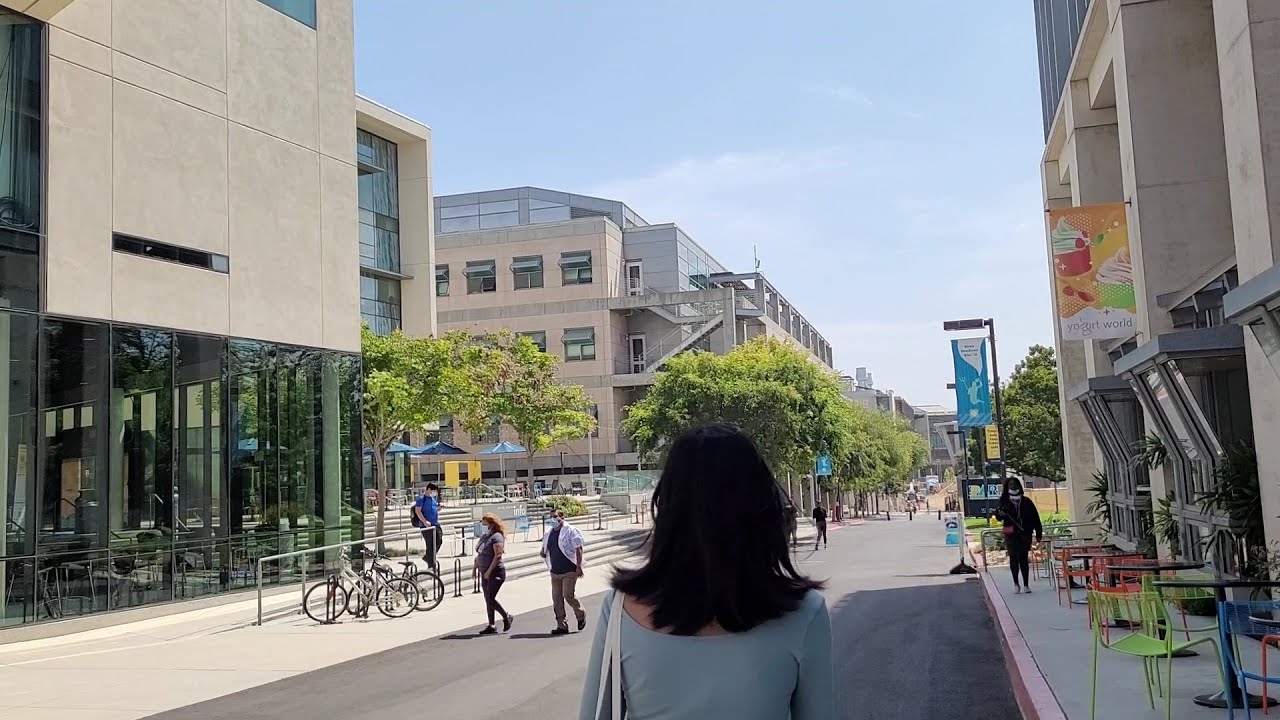 Campus tour of the University of California-San Diego - YouTube
