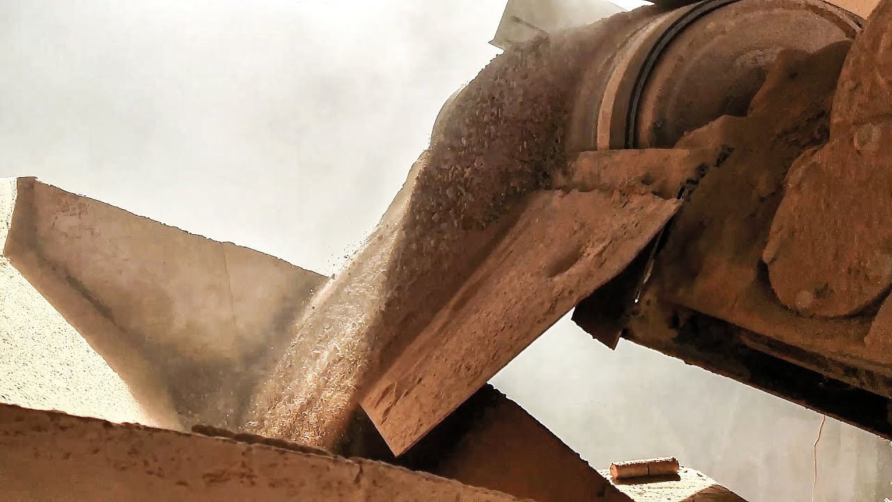 Soil mill with roller machine - YouTube