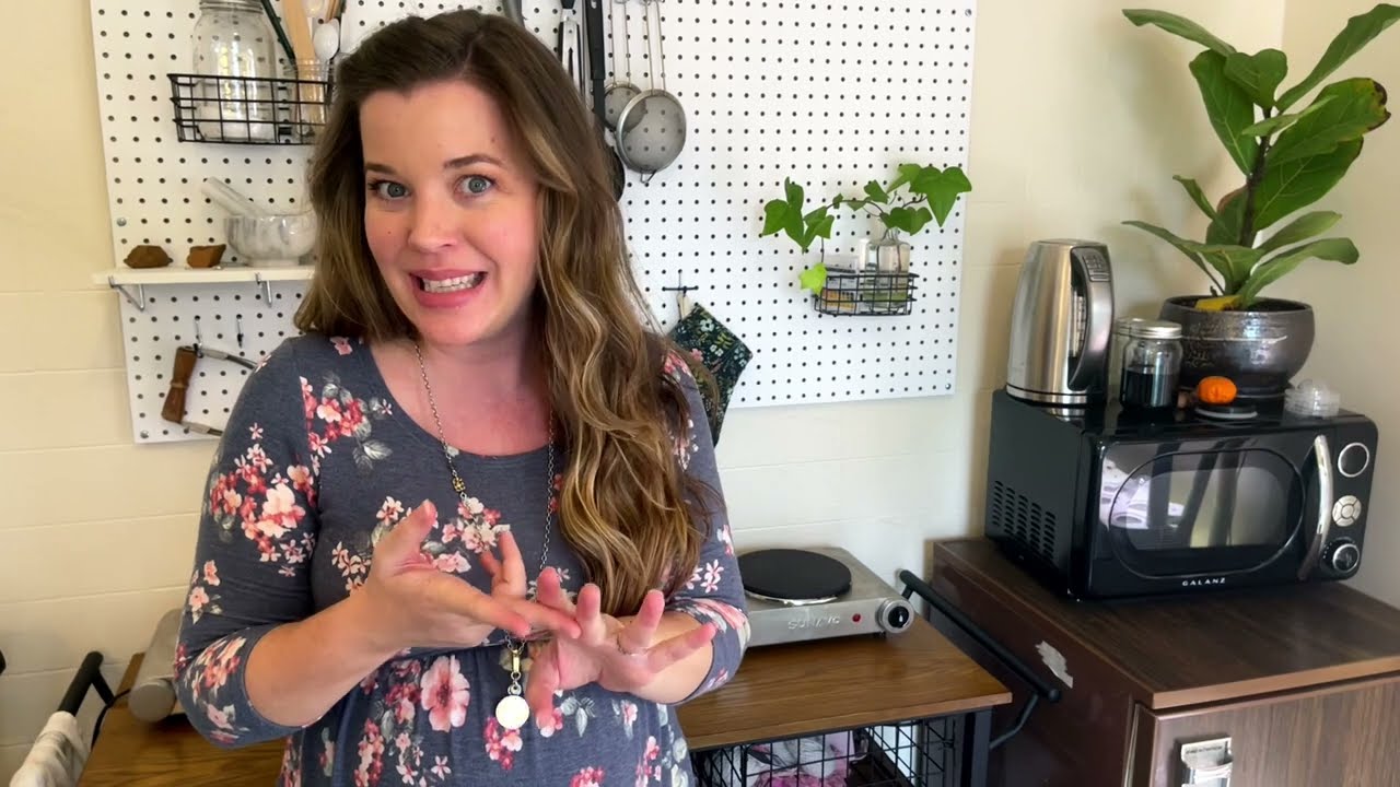 How to Set Up a Wet Studio for Fabric Dyeing - YouTube