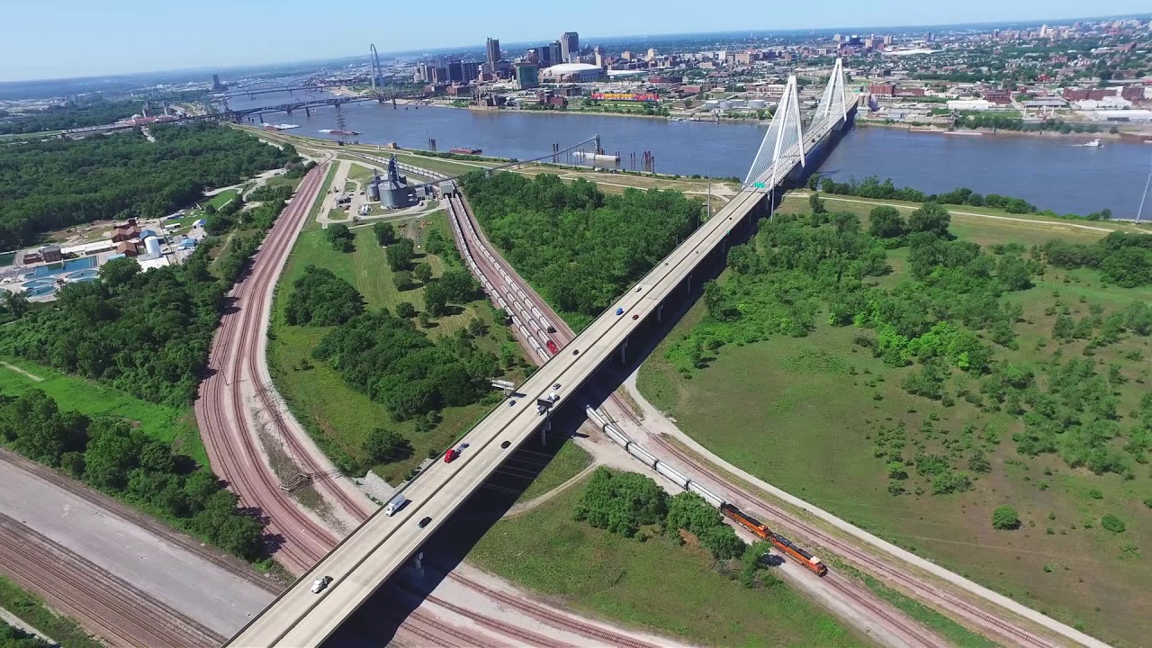 Poplar Street Bridge