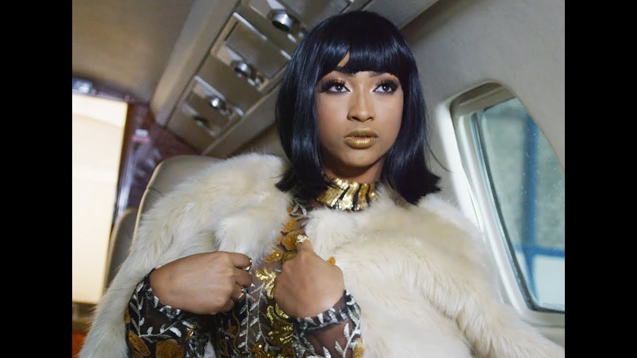 Quiero Chapia un Pelotero - Aliany Garcia: Song Lyrics, Music Videos ...