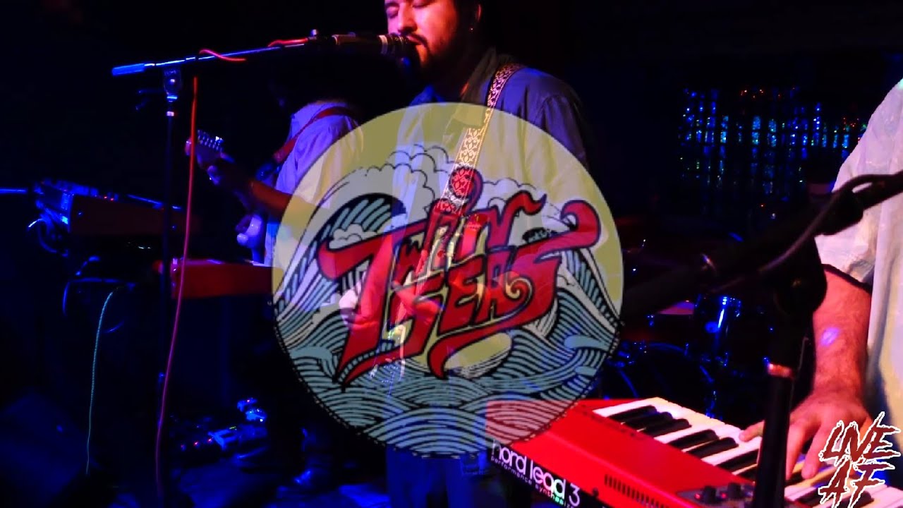 TWIN SEAS LIVE AT SILVERLAKE LOUNGE - YouTube