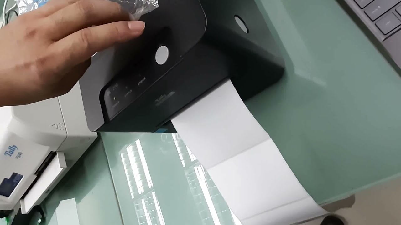 DL-200 Thermal Label Printer Video Guidance: Installing a new media ...