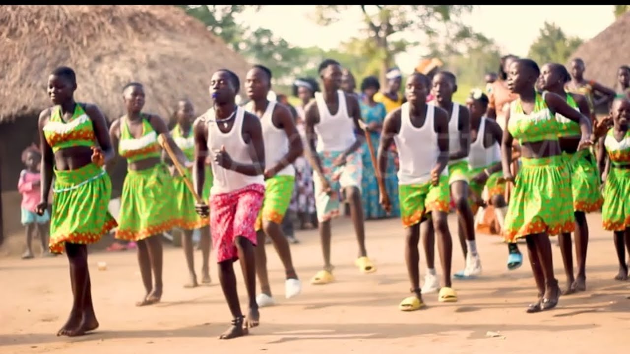 Acholi Traditional dance @AcholiPride @acholbalitar1498 - YouTube
