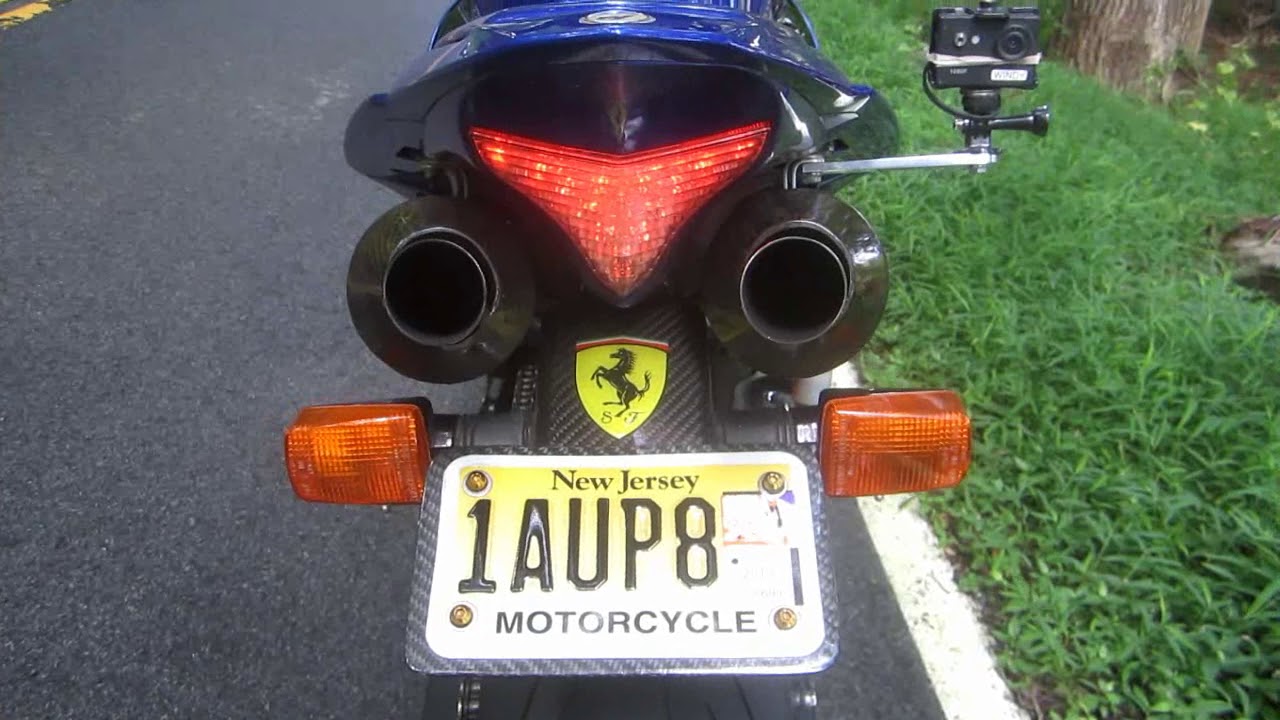 YAMAHA R1 2009 WITH CUSTOM EXHAUST BY WINDY URTNOWSKI - YouTube