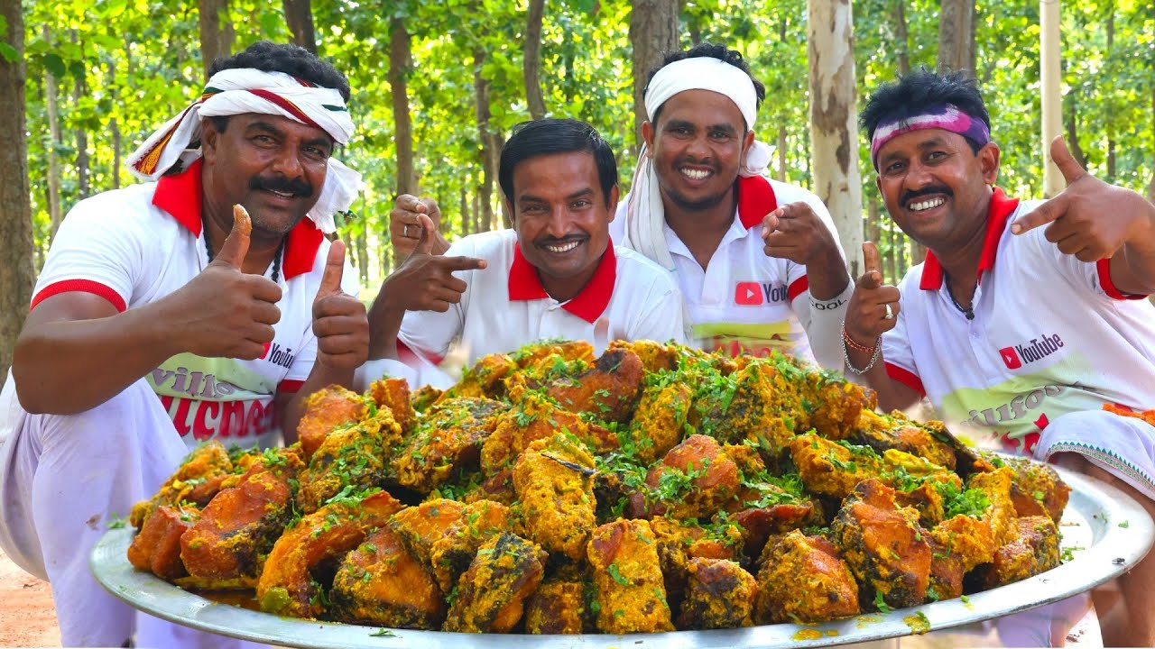 Famous Doi katla & Chicken masala curry cooking for village people ...