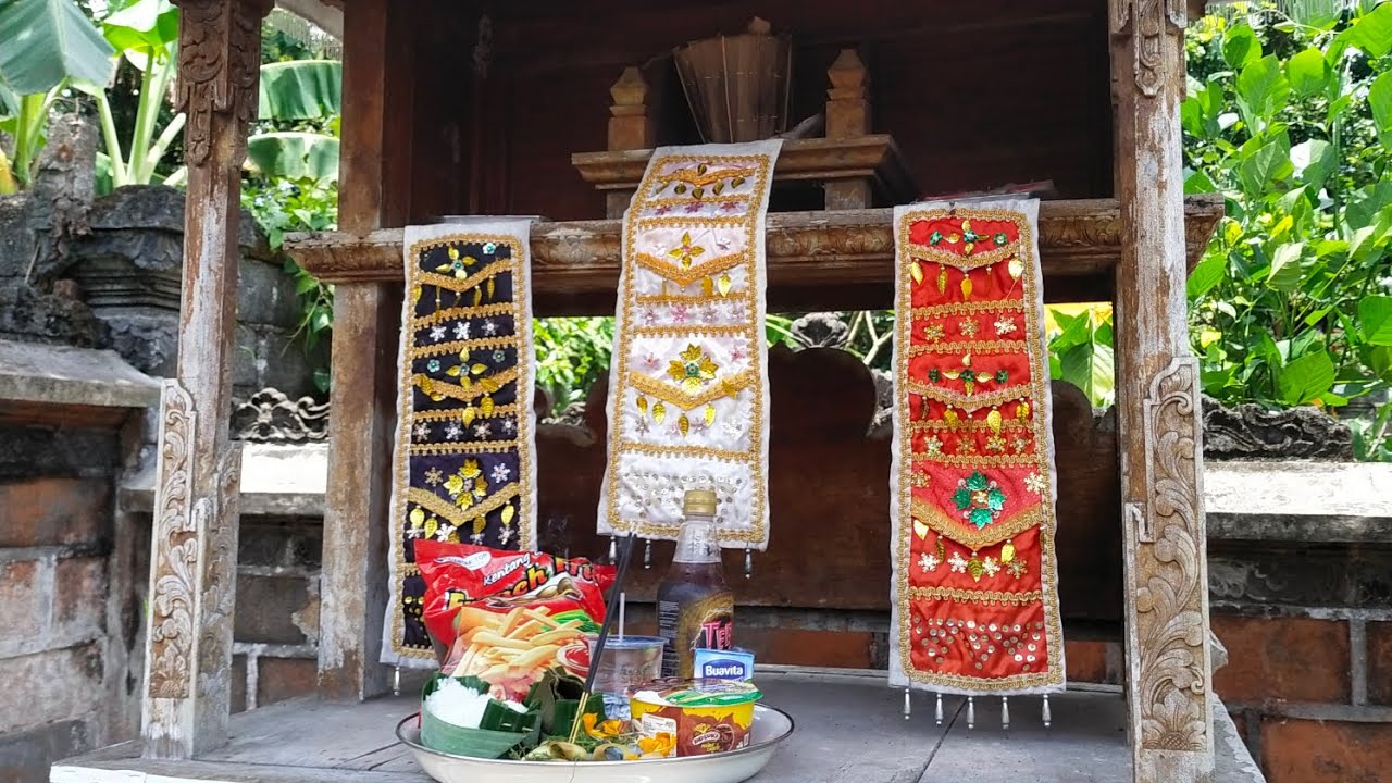 PELINGGIH-PELINGGIH YANG ADA DI RUMAH (MERAJAN ALIT)🕉️ || Surya ...
